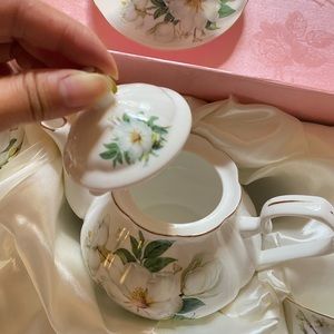 Dining | English Floral China Tea Set Designed By Englands Royal ...